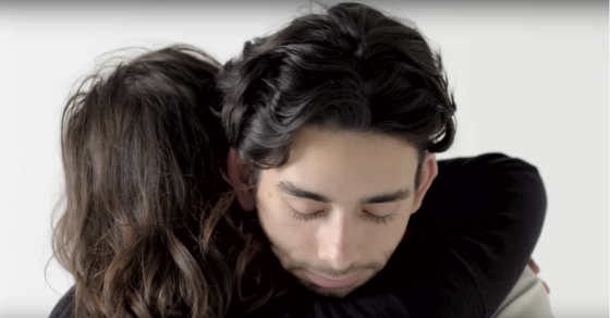 People Are Asked to Hug for 4 Minutes Straight, and It’s Overwhelmingly ...