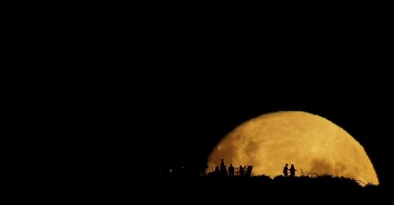 Savor the Moment with This Epic Moonrise
