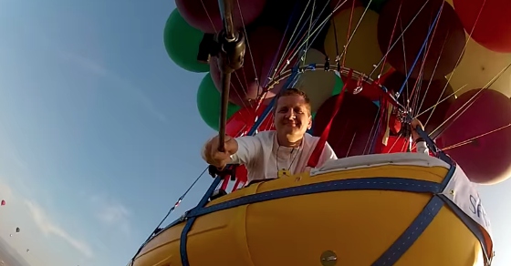 One Man is Making His Dreams of Flying Using Helium Balloons Come True